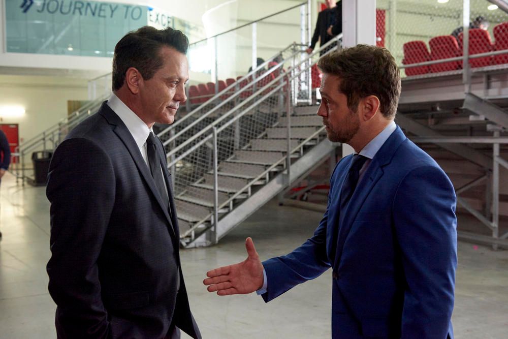 Private Eyes : Fotos Jason Priestley - 17 no 20 - AdoroCinema