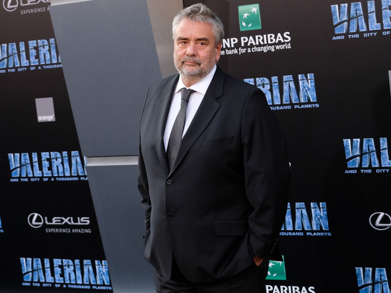 Foto de Luc Besson - Valerian e a Cidade dos Mil Planetas : Revista Luc ...