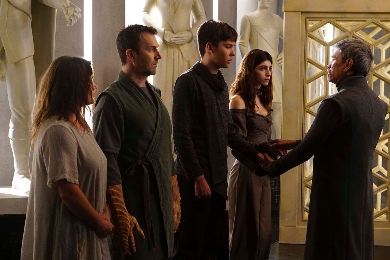 Marvel's Inhumans : Marvel's Inhumans : Fotos Aaron Hendry, Marco ...