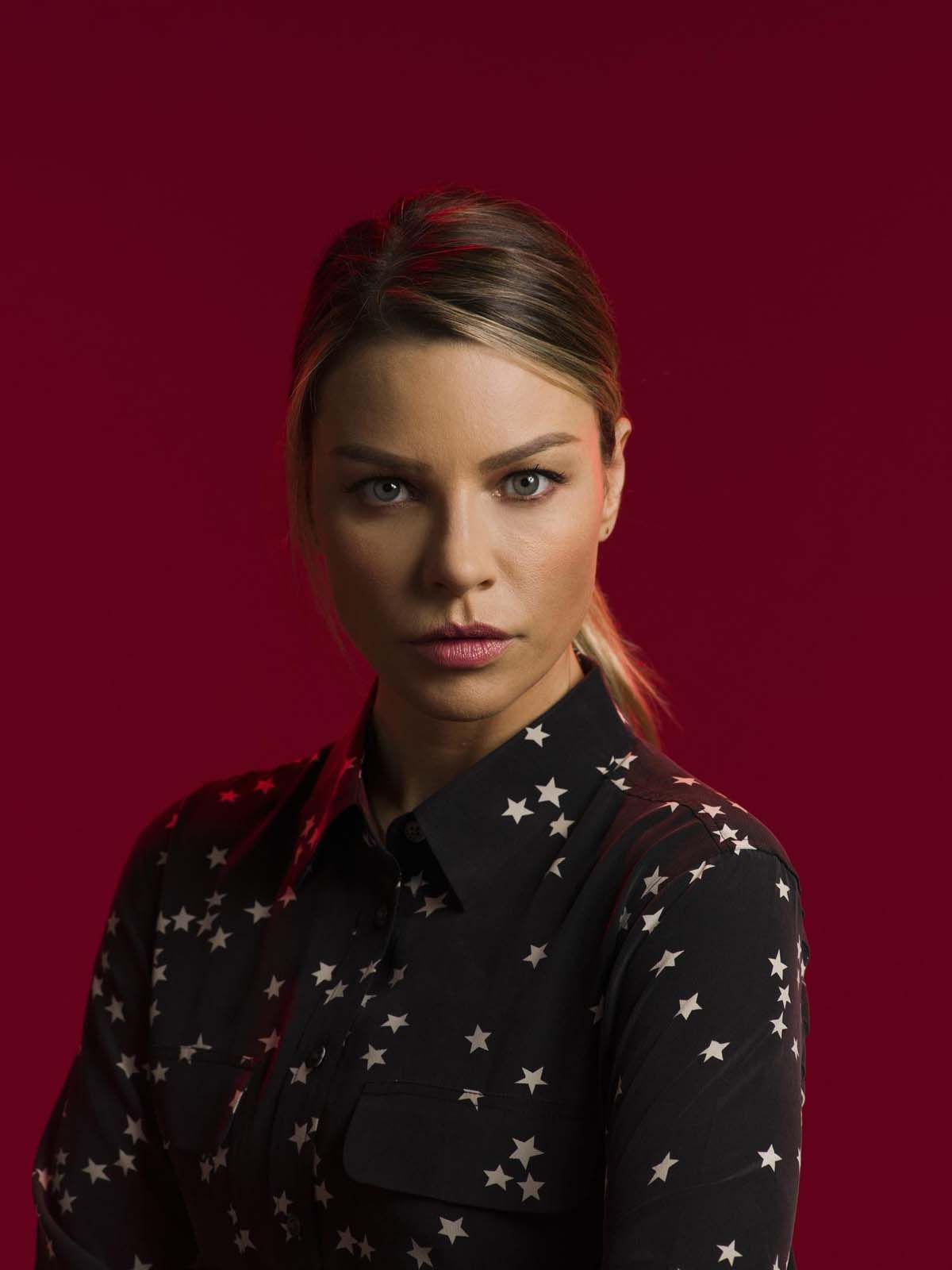 Lucifer : Fotos Lauren German - 231 no 430 - AdoroCinema