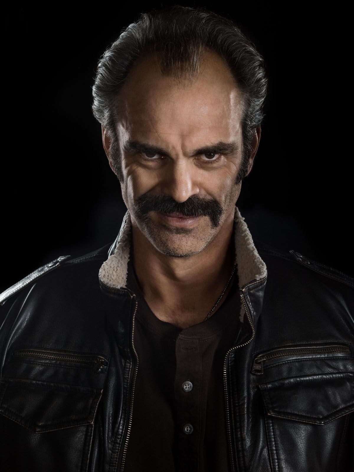 The Walking Dead : Fotos Steven Ogg - 521 no 1200 - AdoroCinema