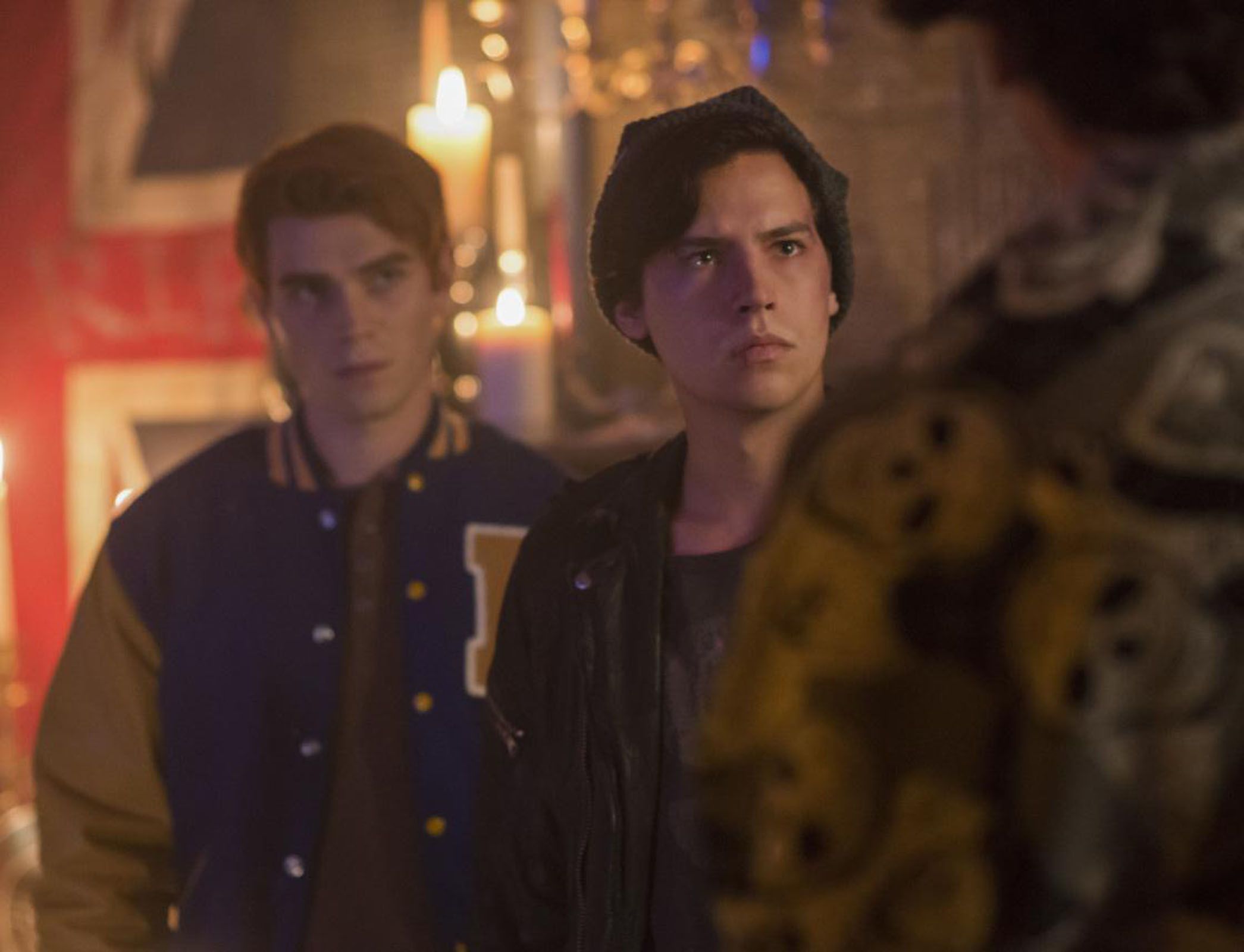 Riverdale : Riverdale : Fotos K.J. Apa, Cole Sprouse - 301 no 433 - AdoroCinema