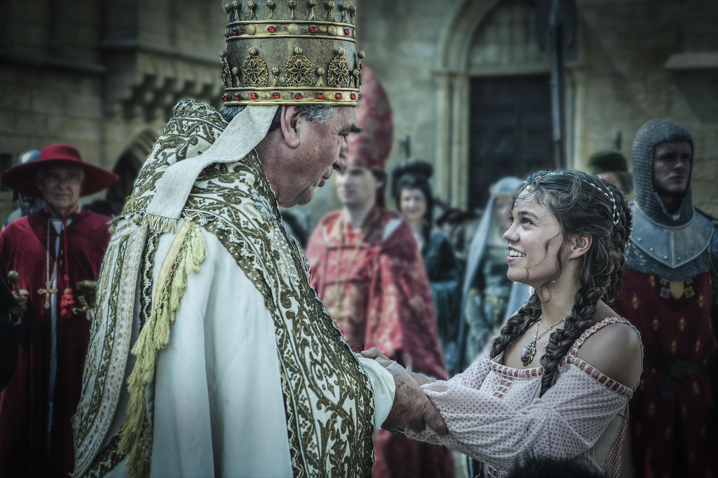 Knightfall: Foto Jim Carter, Sabrina Bartlett - 56 no 74 - AdoroCinema