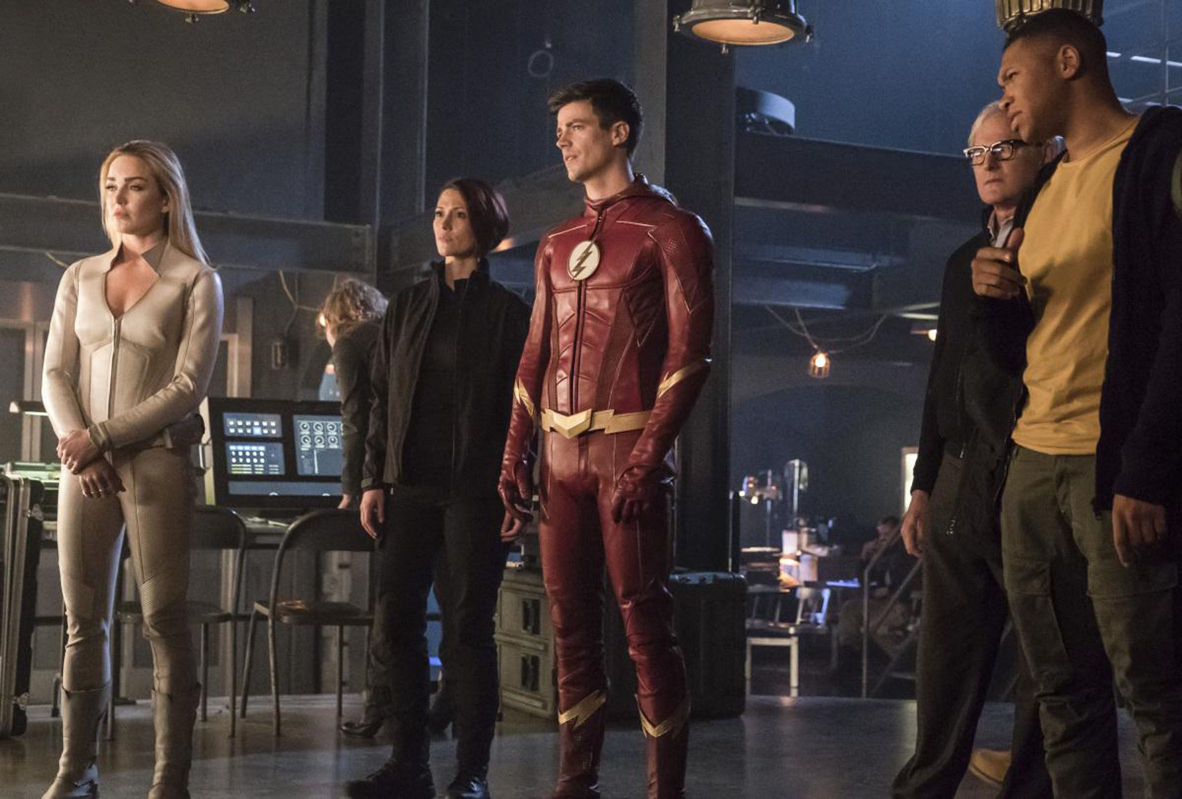 Foto de Victor Garber - The Flash (2014) : Fotos Franz Drameh, Caity ...