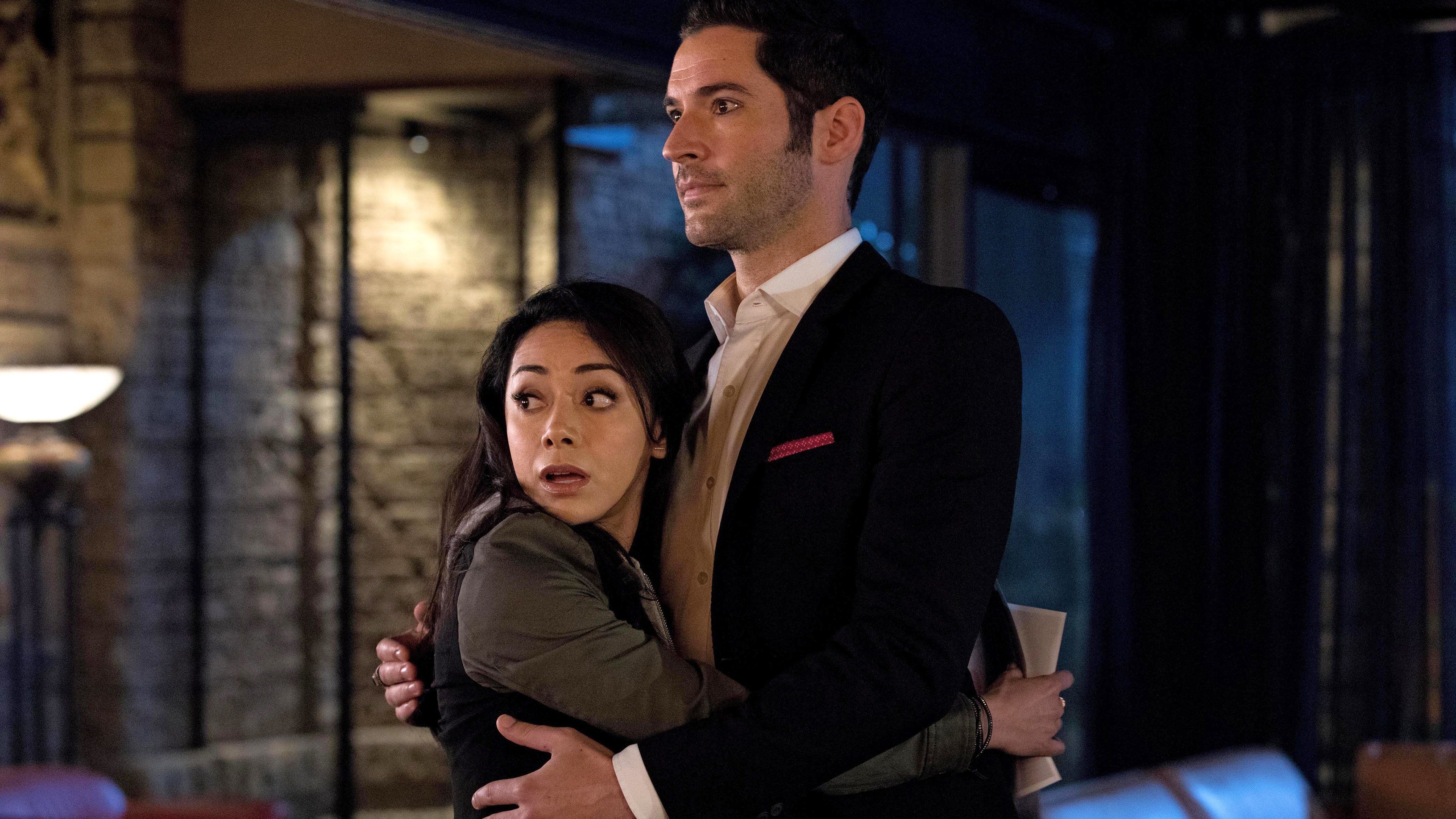 Pôster Lucifer 2ª temporada - Pôster 24 no 430 - AdoroCinema
