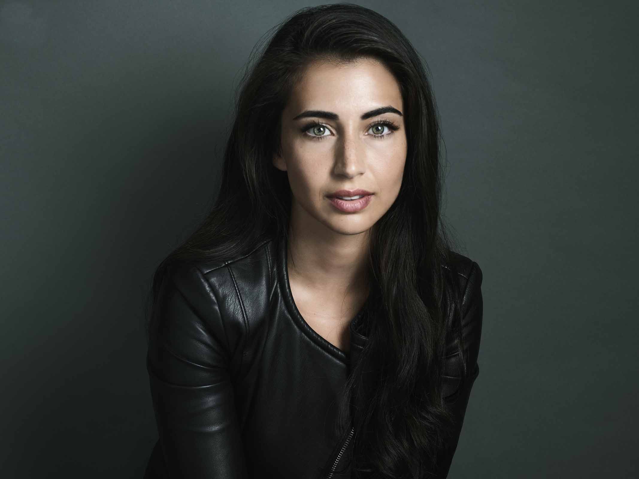 Beyond : Fotos Dilan Gwyn - 49 no 73 - AdoroCinema