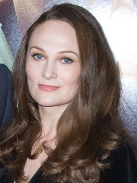 Anna Waterhouse - AdoroCinema