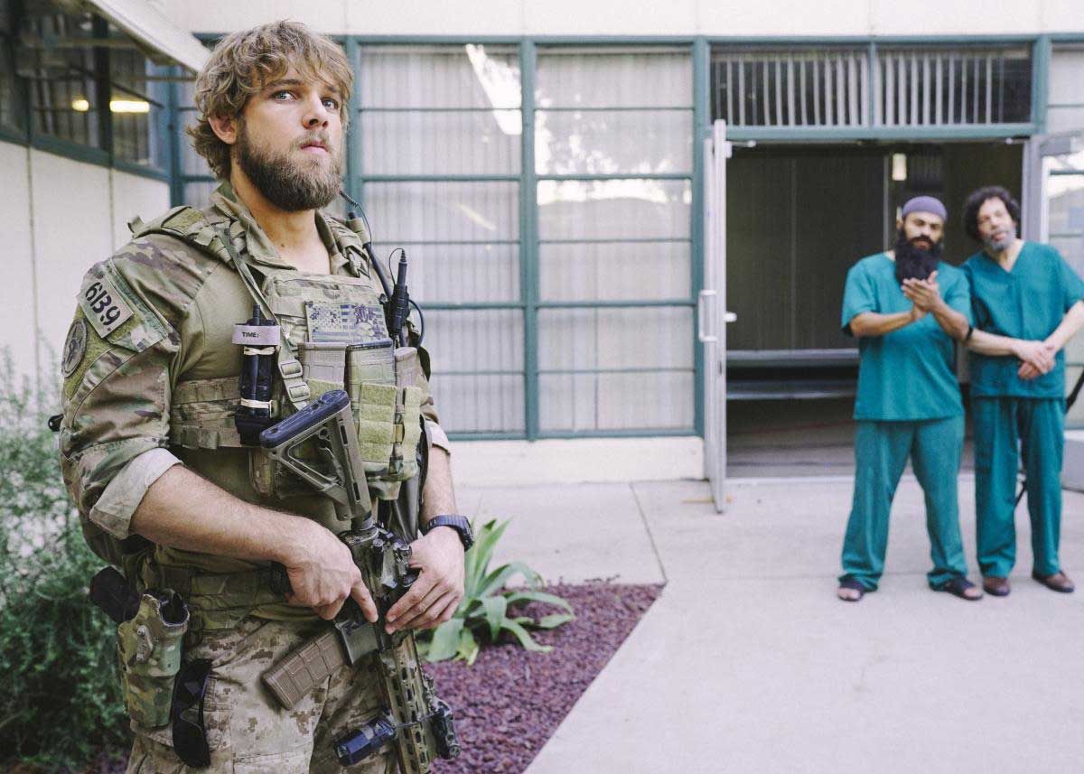 SEAL Team : SEAL Team : Fotos Max Thieriot - 206 no 294 - AdoroCinema