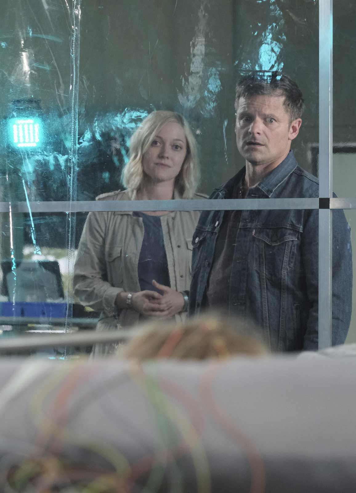 The Crossing (2018) : The Crossing (2018) : Fotos Georgina Haig, Steve ...