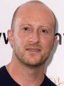 Ben Loyd-Holmes - AdoroCinema