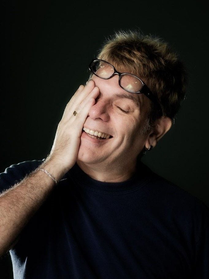 Roger Moreira - AdoroCinema