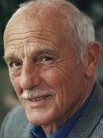 John Abineri - AdoroCinema