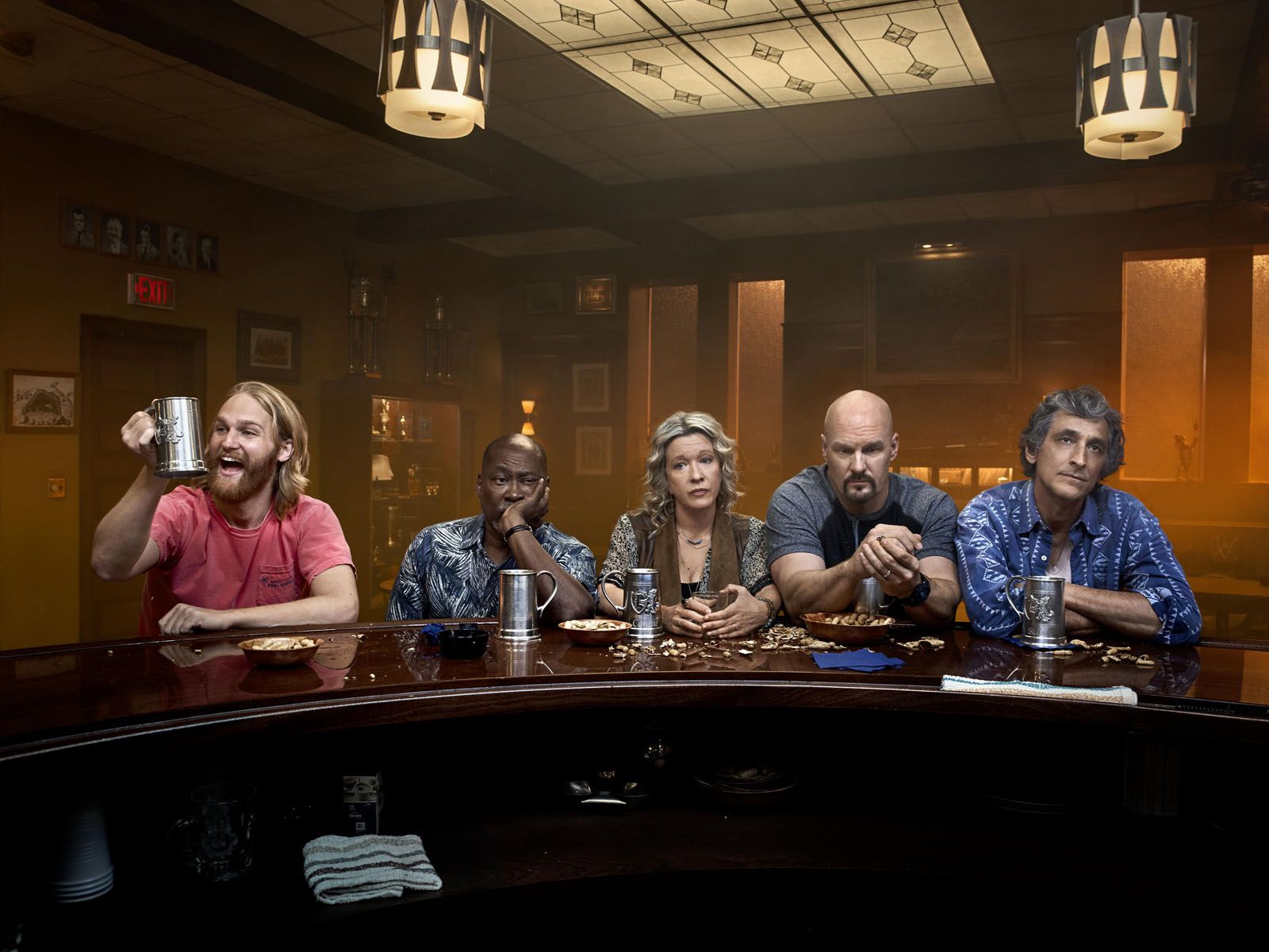 Lodge 49 : Fotos Linda Emond, David Pasquesi, Eric Allan Kramer, Wyatt ...