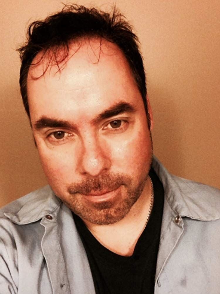 David E. Cazares - AdoroCinema