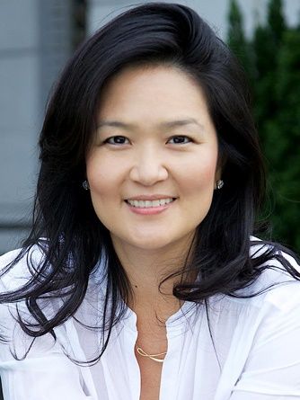 Janice Y.K. Lee - AdoroCinema