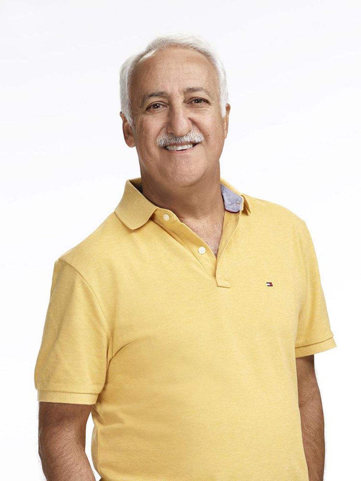 I Feel Bad : Fotos Brian George - 5 no 13 - AdoroCinema