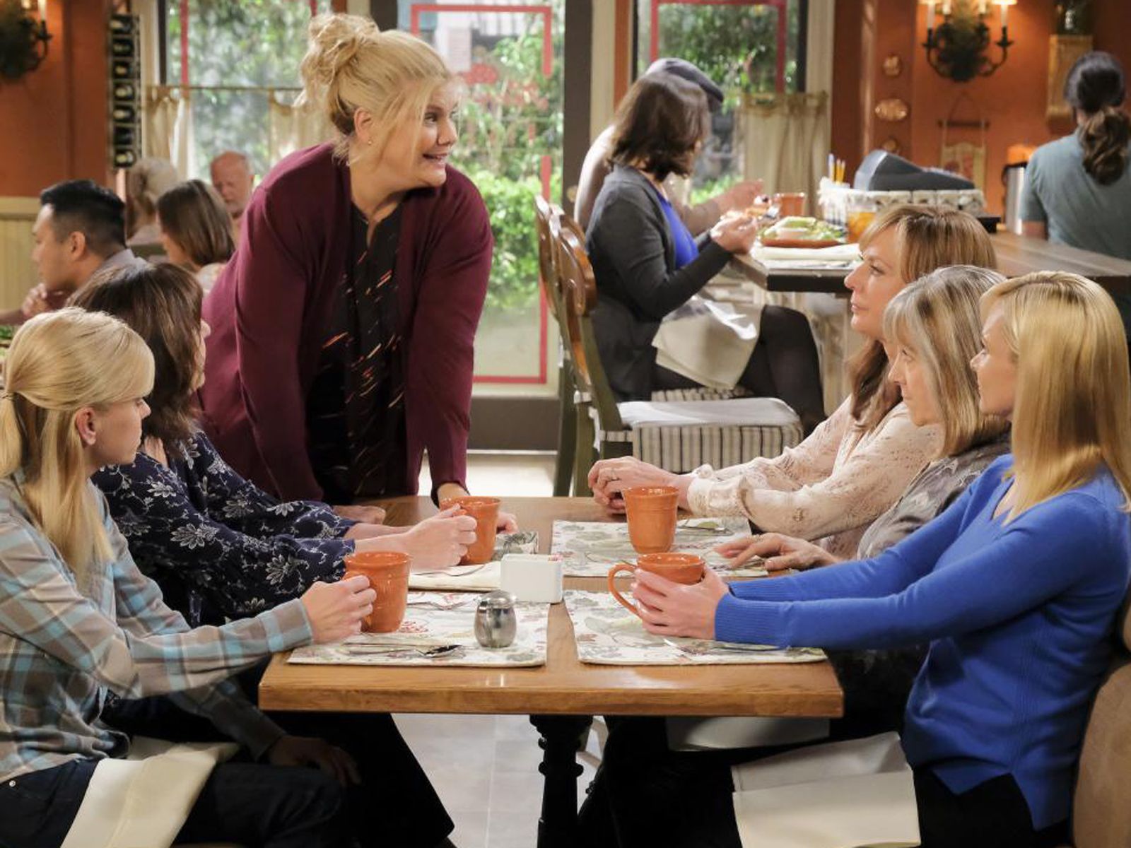 Mom Mom Fotos Jaime Pressly Allison Janney Kristen Johnston Anna