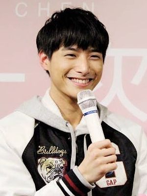 Aric Chen - AdoroCinema