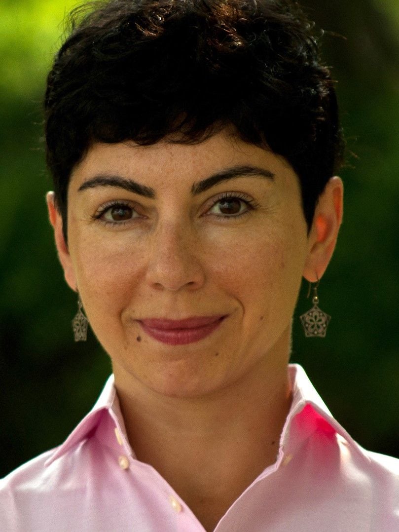 Sadaf Foroughi - AdoroCinema