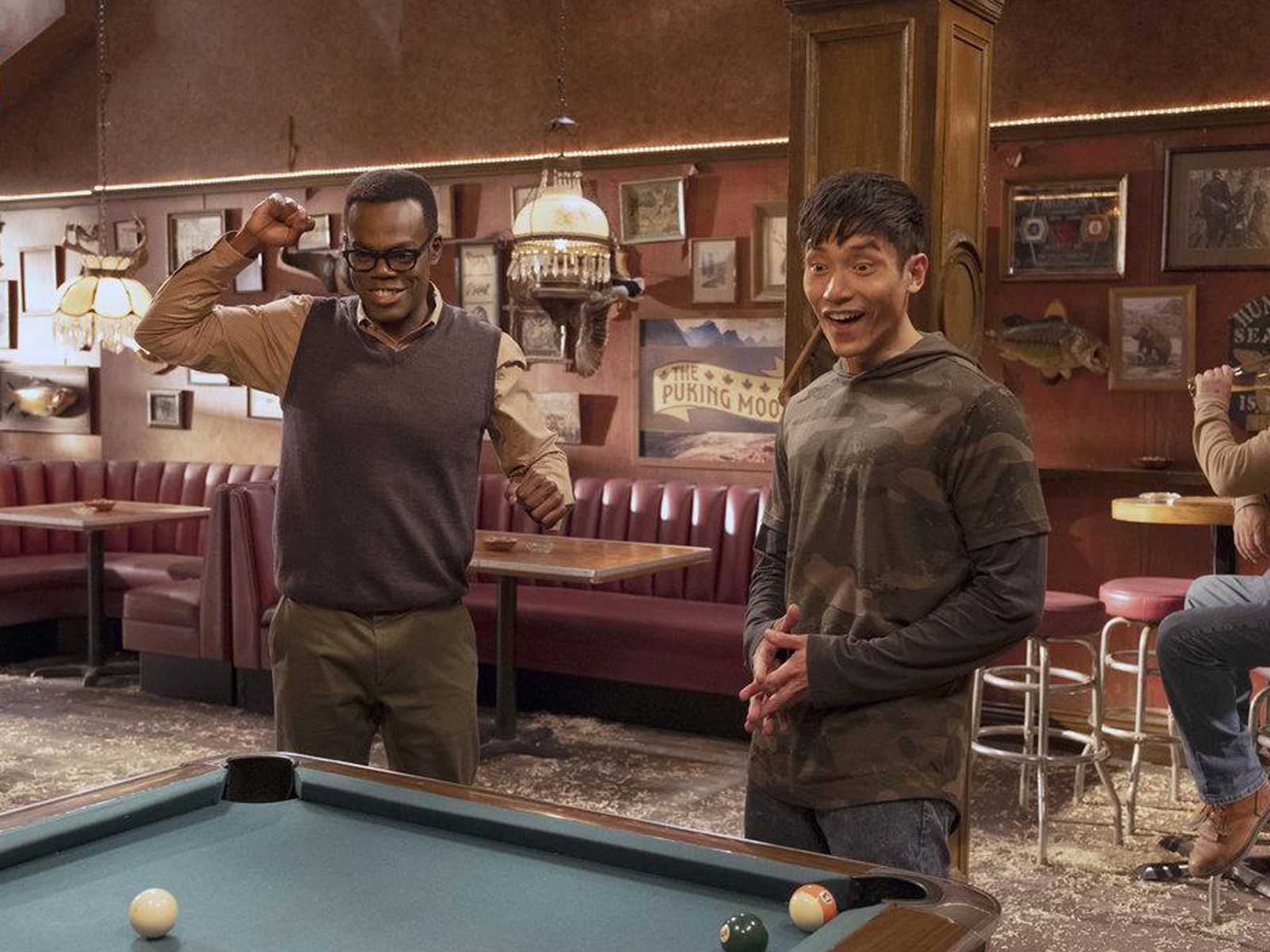 The Good Place : The Good Place : Fotos William Jackson Harper, Manny ...
