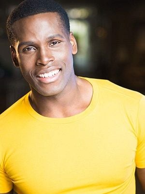 Alex Gibbs - AdoroCinema