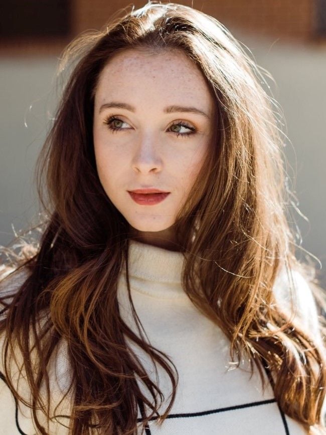 Courtney Dietz - AdoroCinema