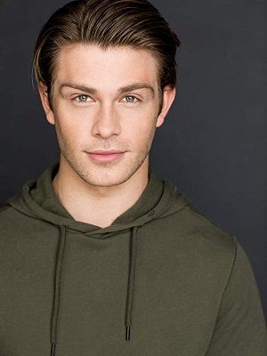 Evan Hofer - AdoroCinema