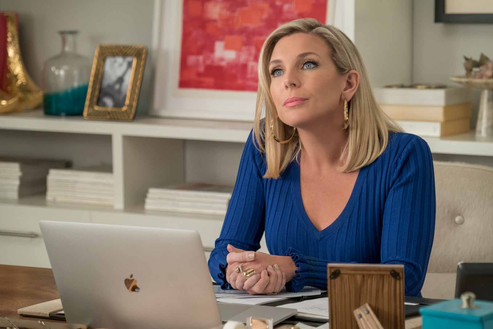 Grace and Frankie : Grace and Frankie : Fotos June Diane Raphael - 62 ...