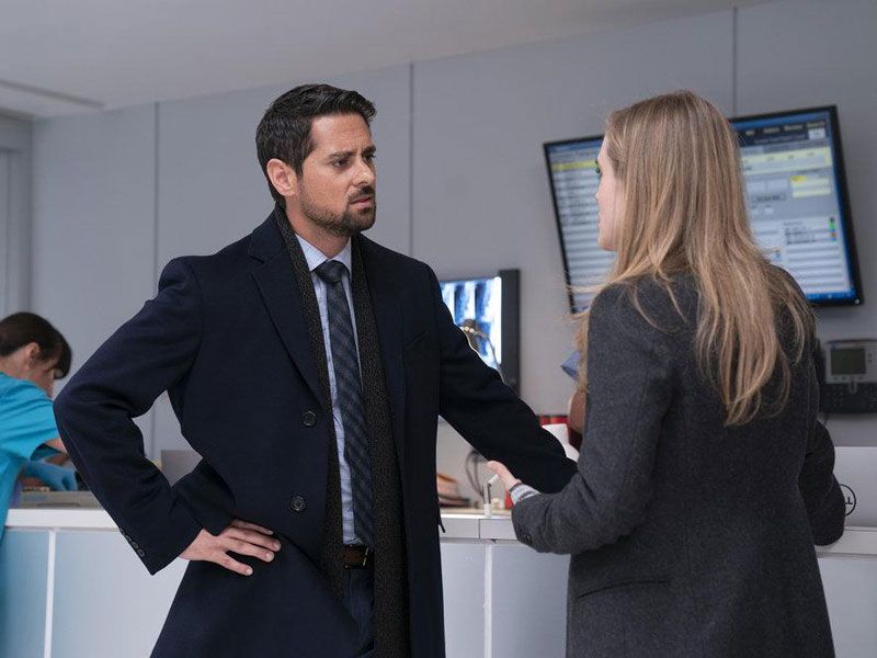 Manifest : Manifest : Fotos J.R. Ramirez - 116 no 190 - AdoroCinema