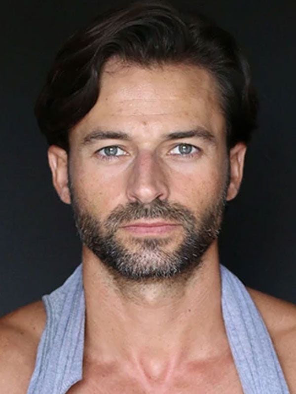 Brian Ames - AdoroCinema