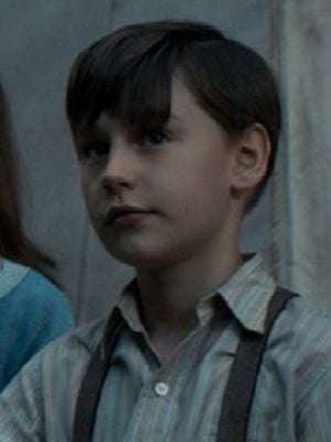 Finley Hobbins - AdoroCinema