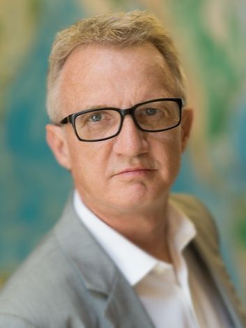 Karl Schaefer - AdoroCinema