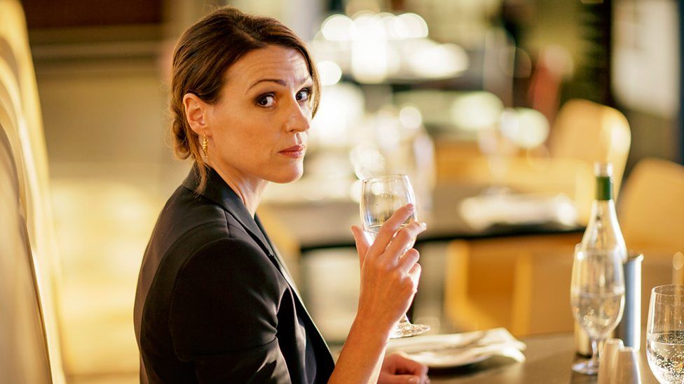 Doctor Foster : Doctor Foster : Fotos - 3 no 34 - AdoroCinema