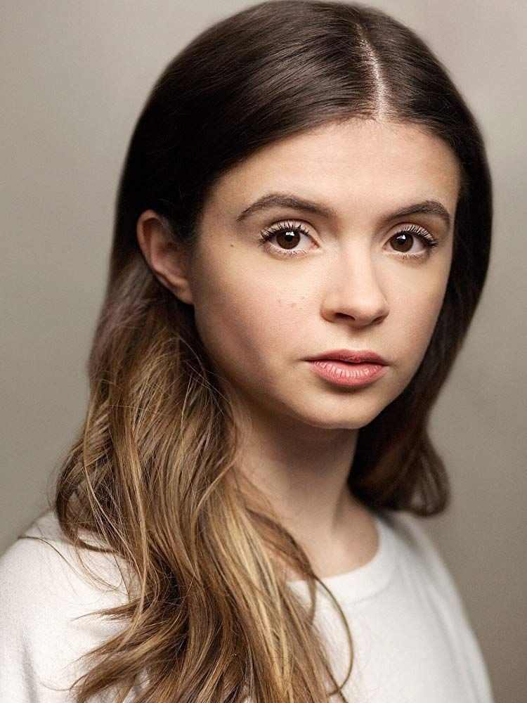 Emily Coates - AdoroCinema