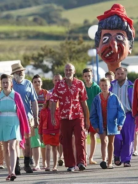 CoinCoin e os Inumanos - Série 2018 - AdoroCinema