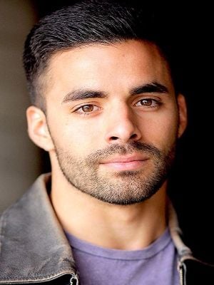 Adam Hollick - AdoroCinema