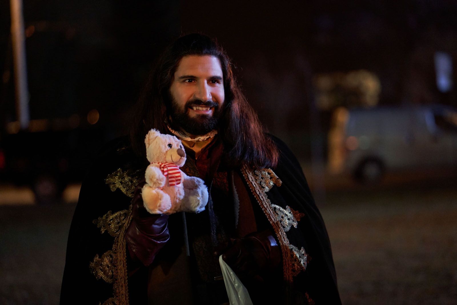 What We Do In The Shadows : What We Do In The Shadows : Fotos Kayvan ...