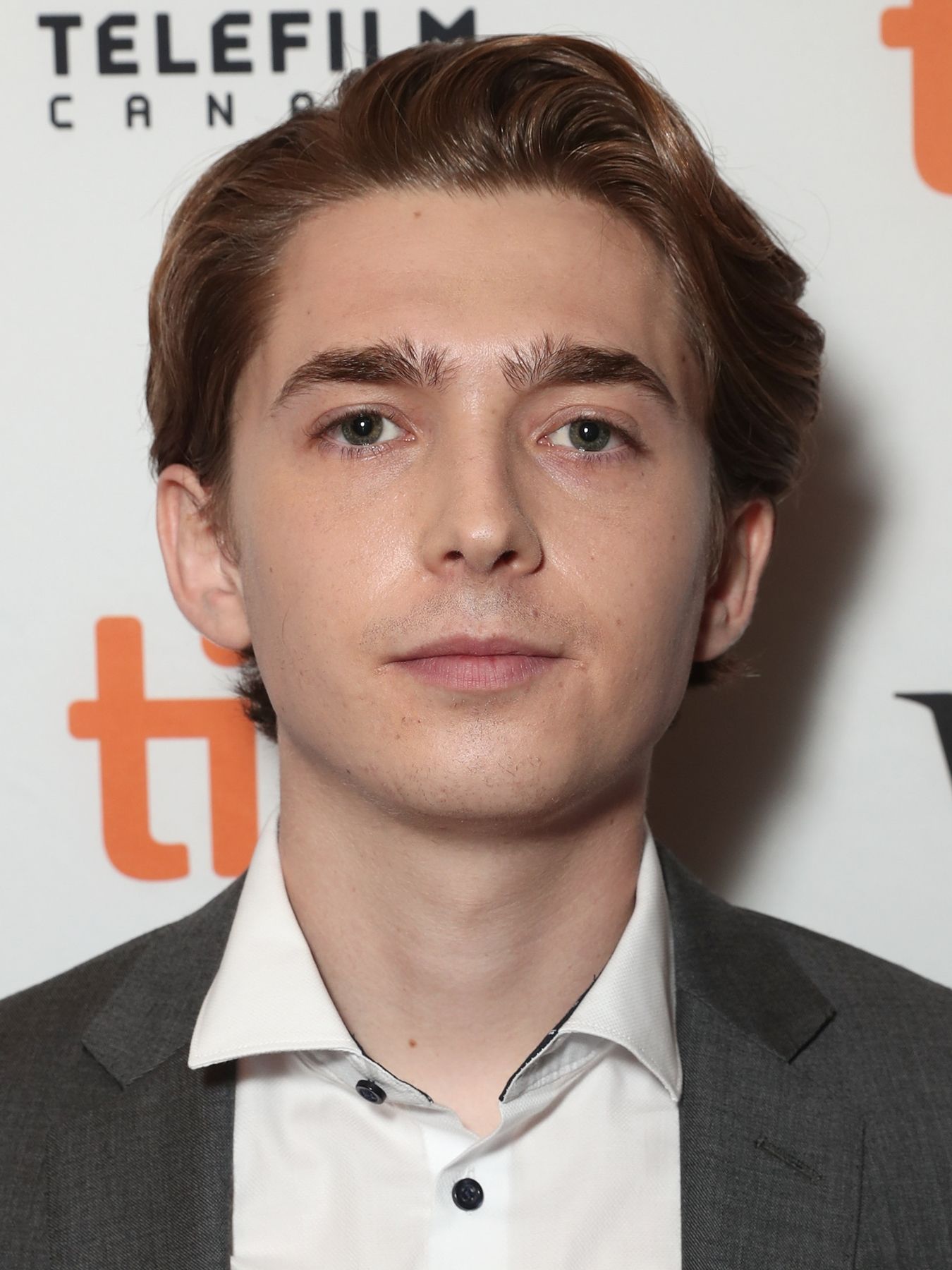 Austin Abrams - AdoroCinema