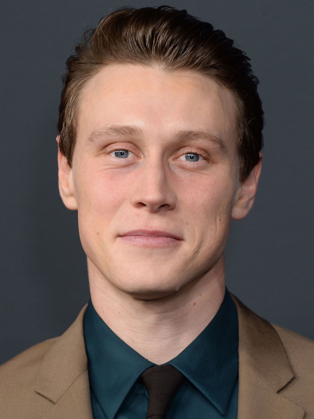 Foto de George MacKay - Poster George MacKay - AdoroCinema