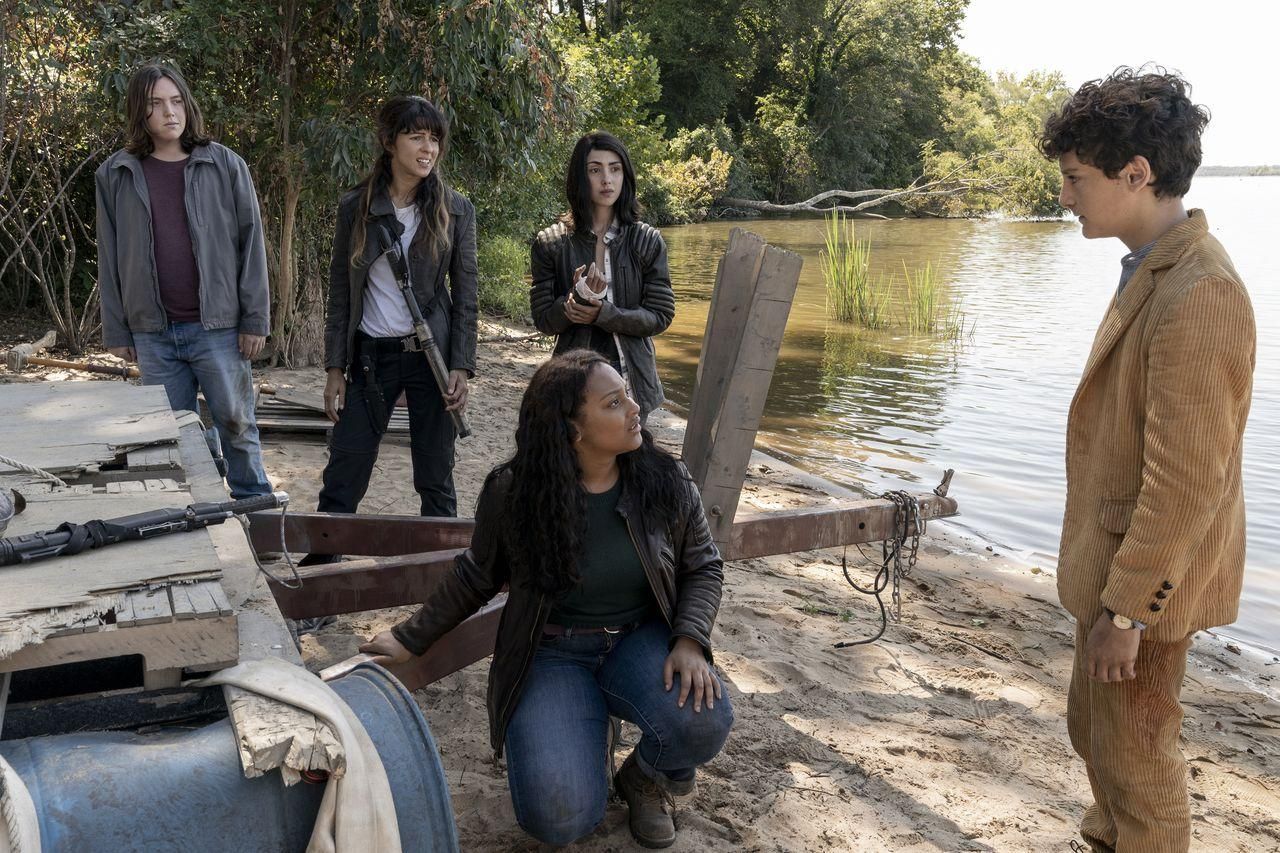 The Walking Dead: Um Novo Universo : Fotos Hal Cumpston, Annet Mahendru, Alexa Mansour, Nicolas ...