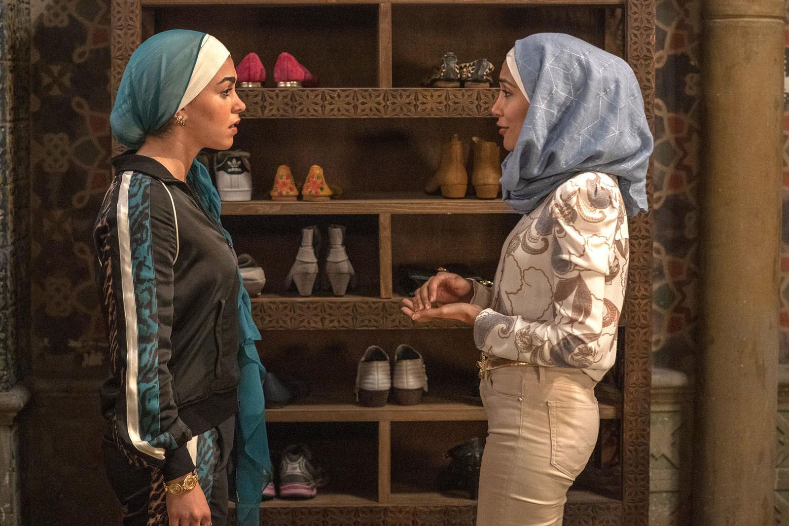 9-1-1: Lone Star : 9-1-1: Lone Star : Fotos Hina Abdullah - 53 no 75 ...