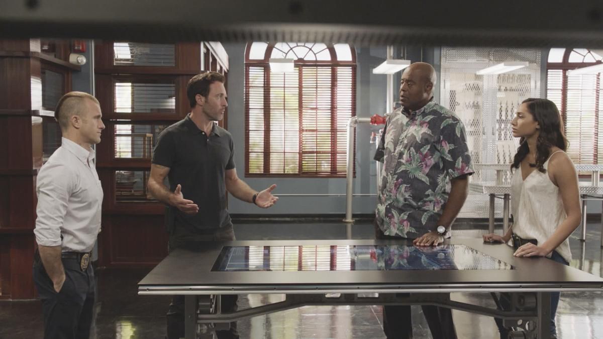 Foto de Alex O'Loughlin - Fotos Chi McBride, Alex O'Loughlin, Meaghan ...