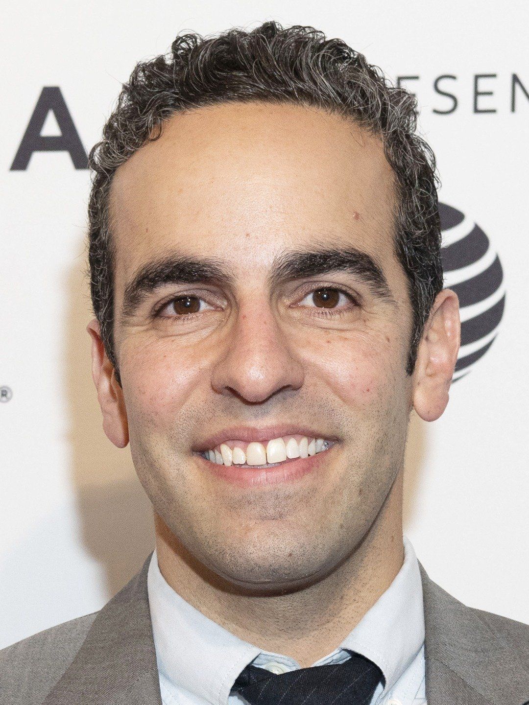 Dan Ahdoot - AdoroCinema