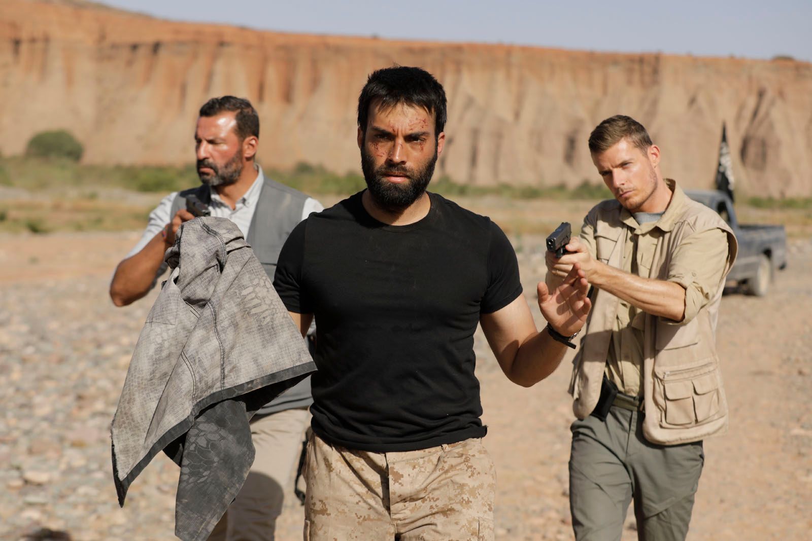 No Man's Land : Fotos James Krishna Floyd - 23 no 32 - AdoroCinema