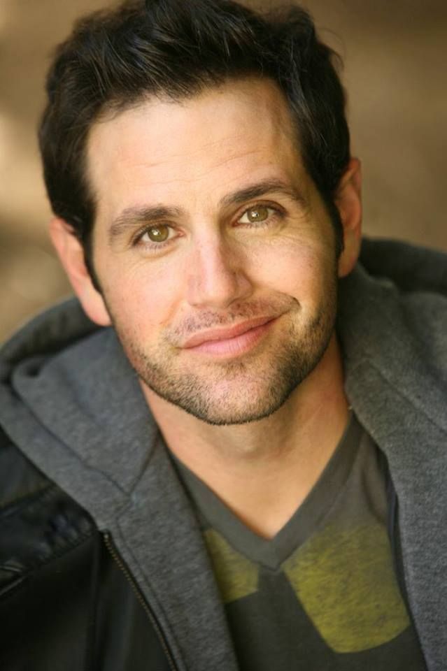 Justin Cowden - AdoroCinema