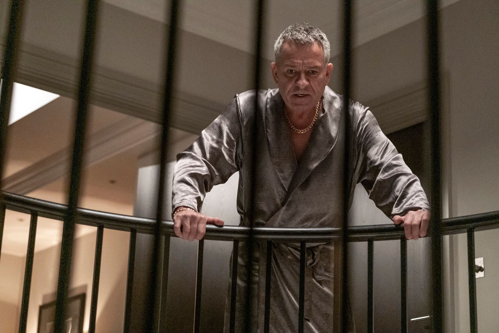 Two Weeks to Live : Two Weeks to Live : Fotos Sean Pertwee - 24 no 33 - AdoroCinema