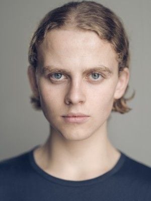 Thom Ashley - AdoroCinema