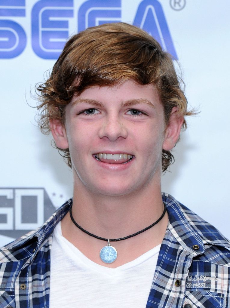 L.J. Foley - AdoroCinema