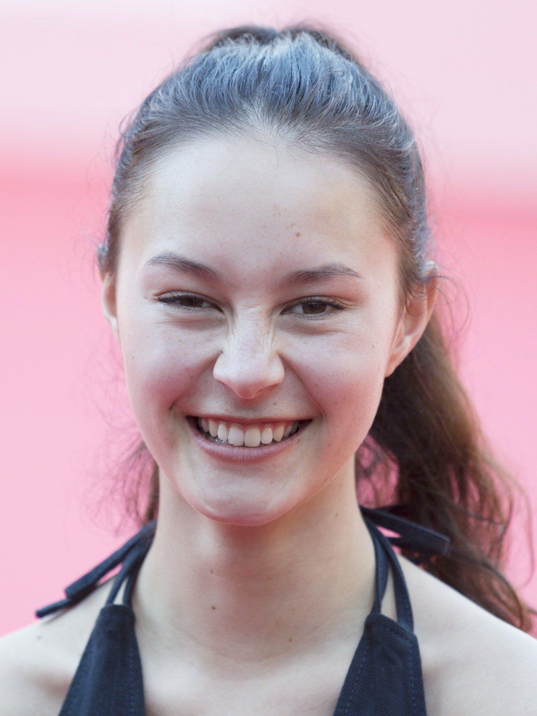 Erana James - AdoroCinema