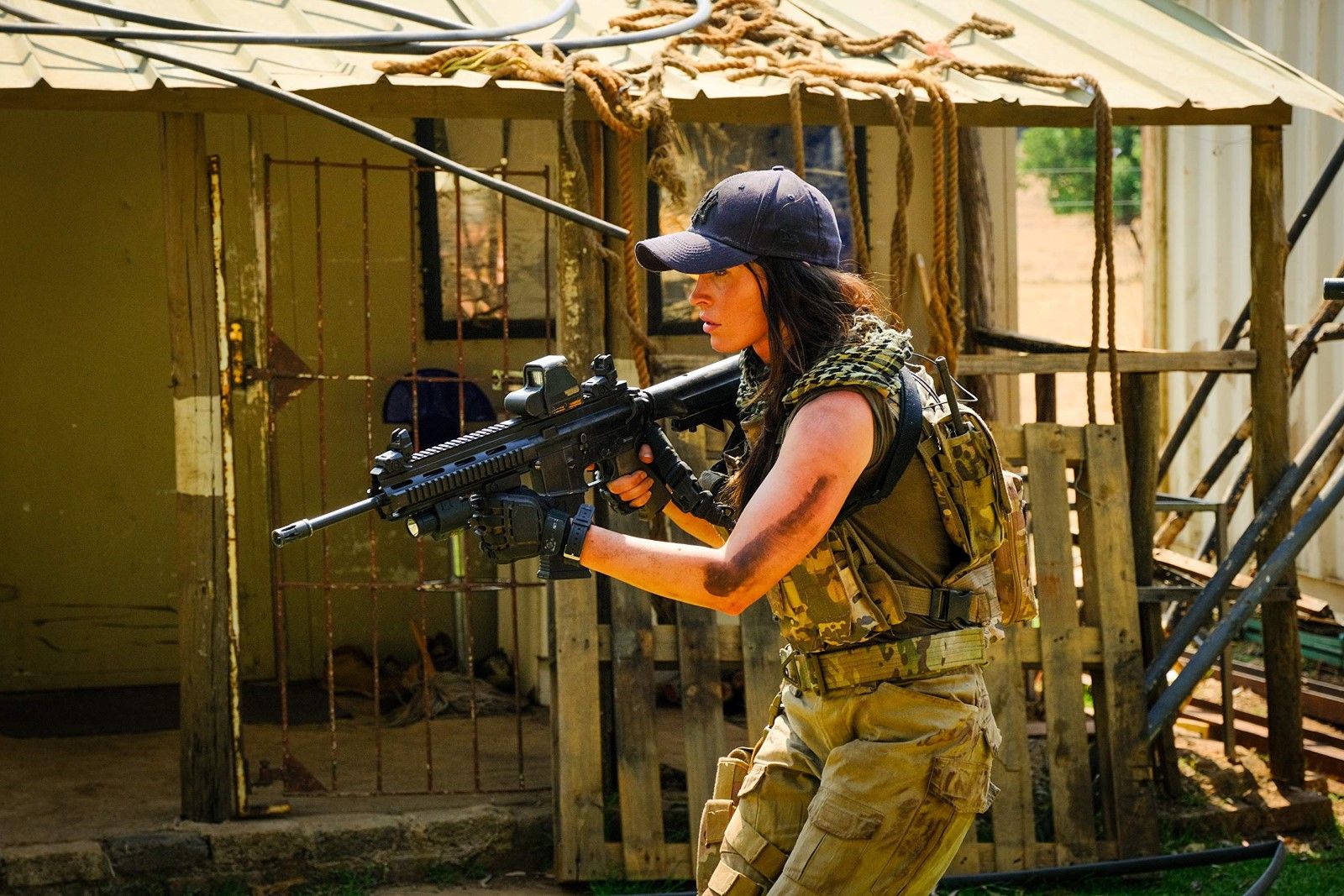 Foto do filme Rogue - Foto 4 de 14 - AdoroCinema